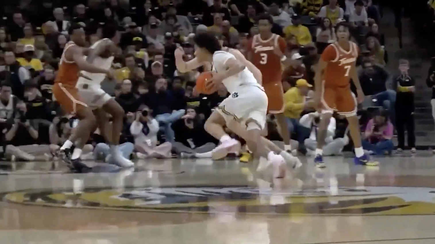 Mizzou hoops fall to Texas, ending three-game win streak - KQ2 | St ...